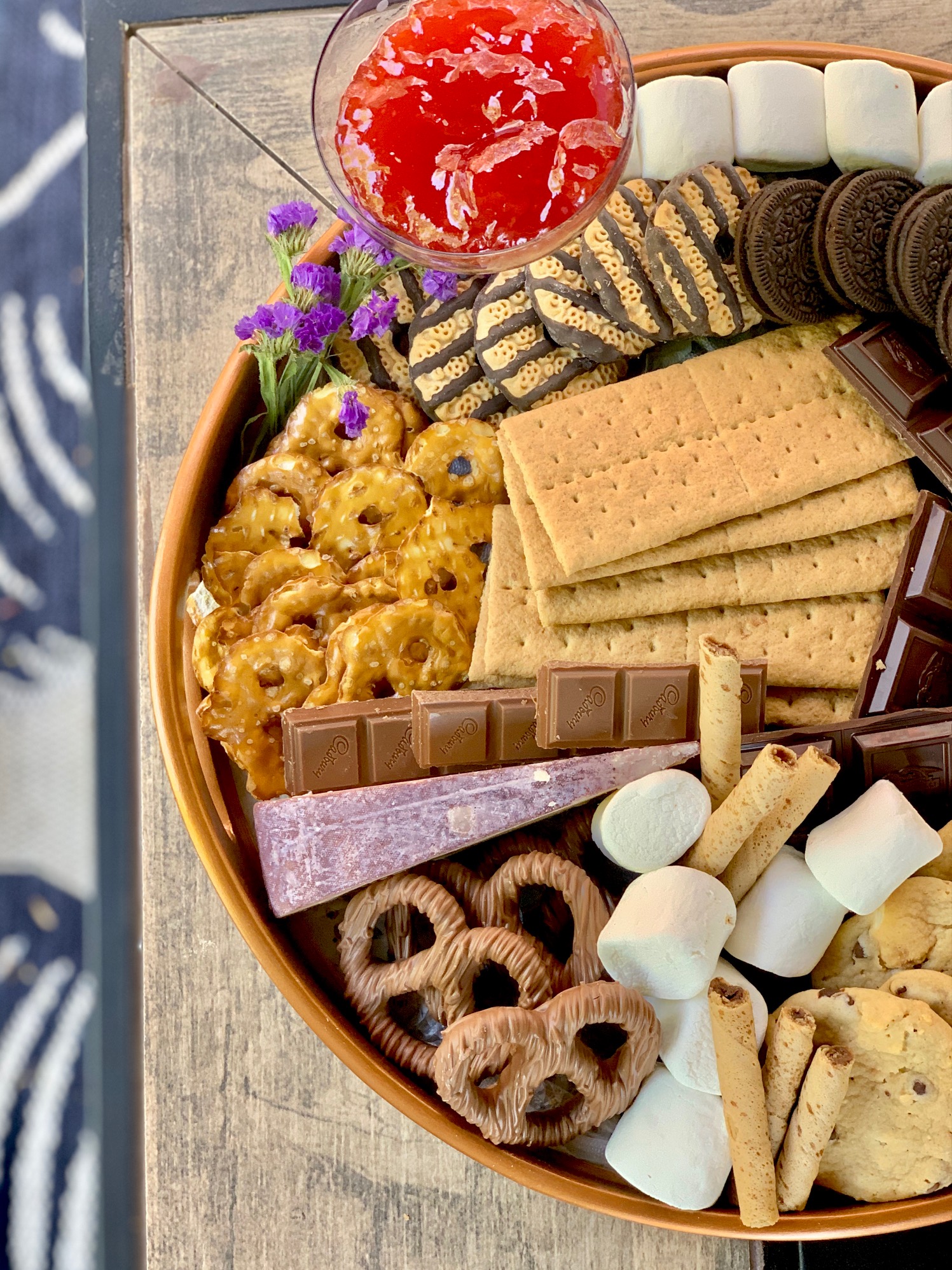 Summer Smores Board - Pop of Gold