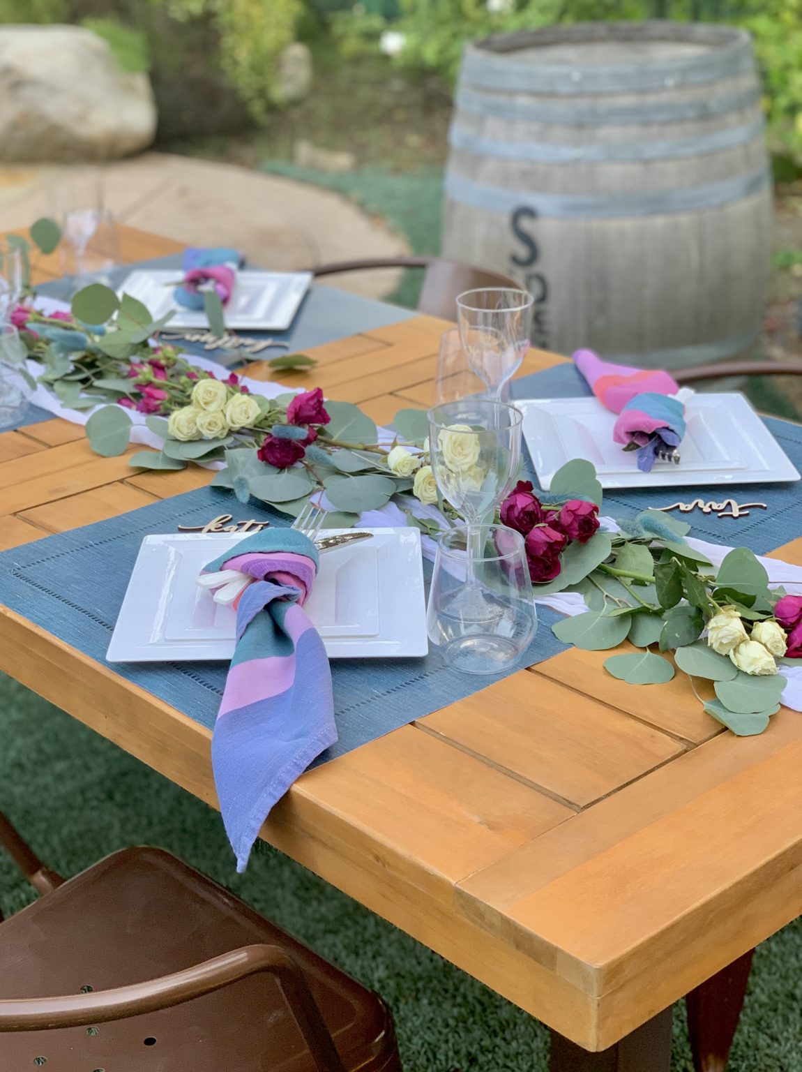 Easy Entertaining with Tableluxe - Pop of Gold