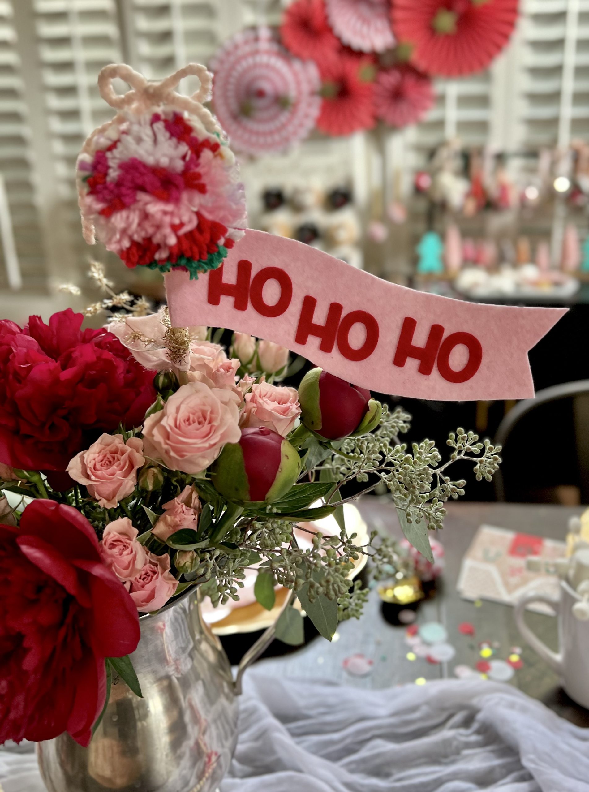 Red and Pink Kids Christmas Party - Pop of Gold